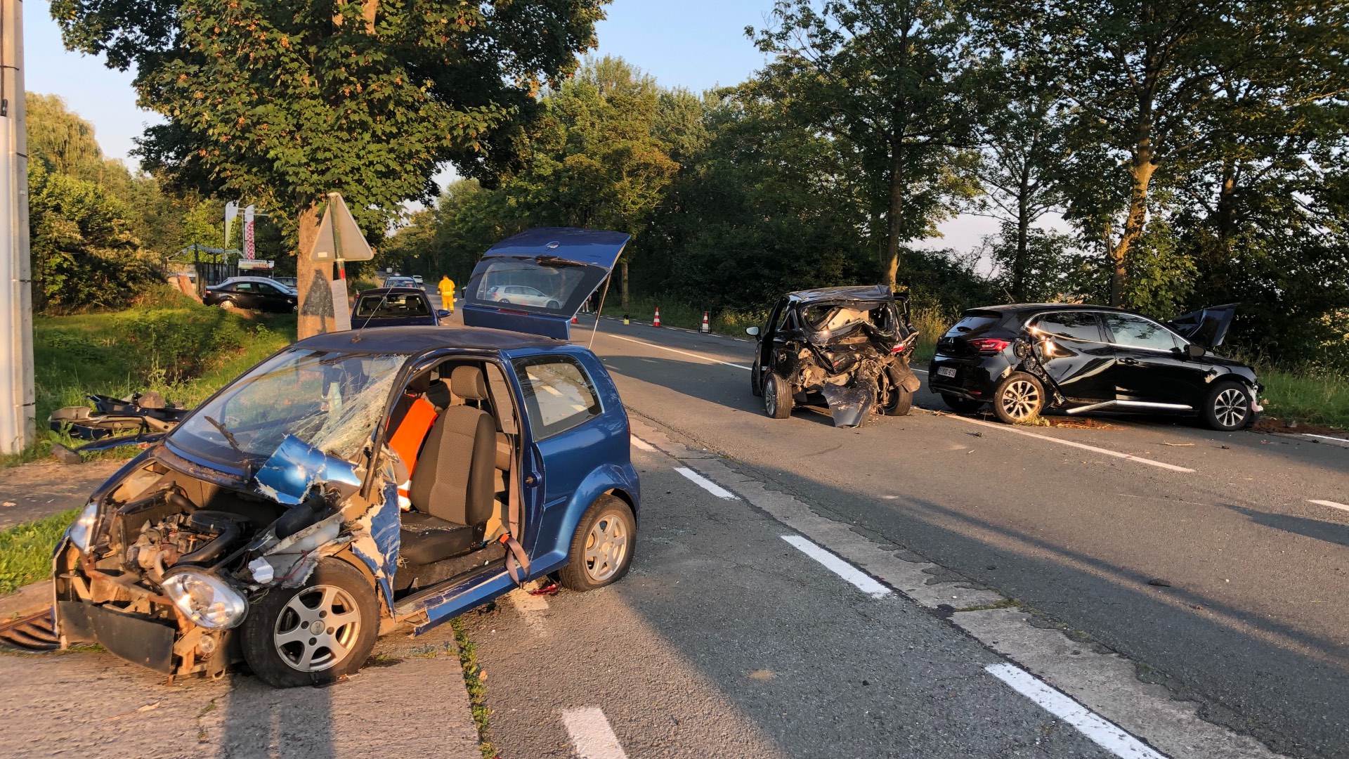 Un Carambolage Entre Trois Voitures Fait Trois Blessés Dans La Rue Du