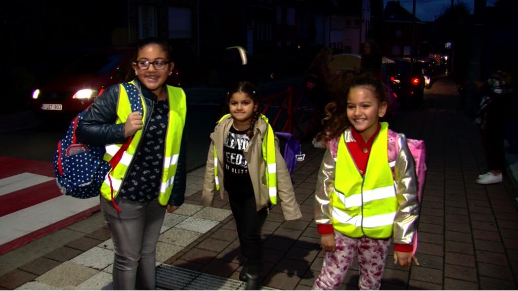 Mouscron : faut-il imposer le port du gilet fluorescent aux élèves qui ... Mouscron : faut-il imposer le port du gilet fluorescent aux élèves qui ...