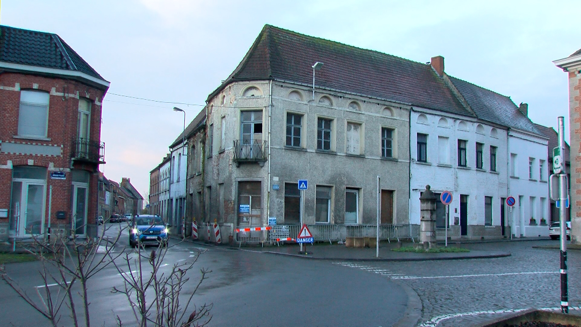 La Ville de Chièvres sera bientôt débarrassée de son chancre situé à l ...