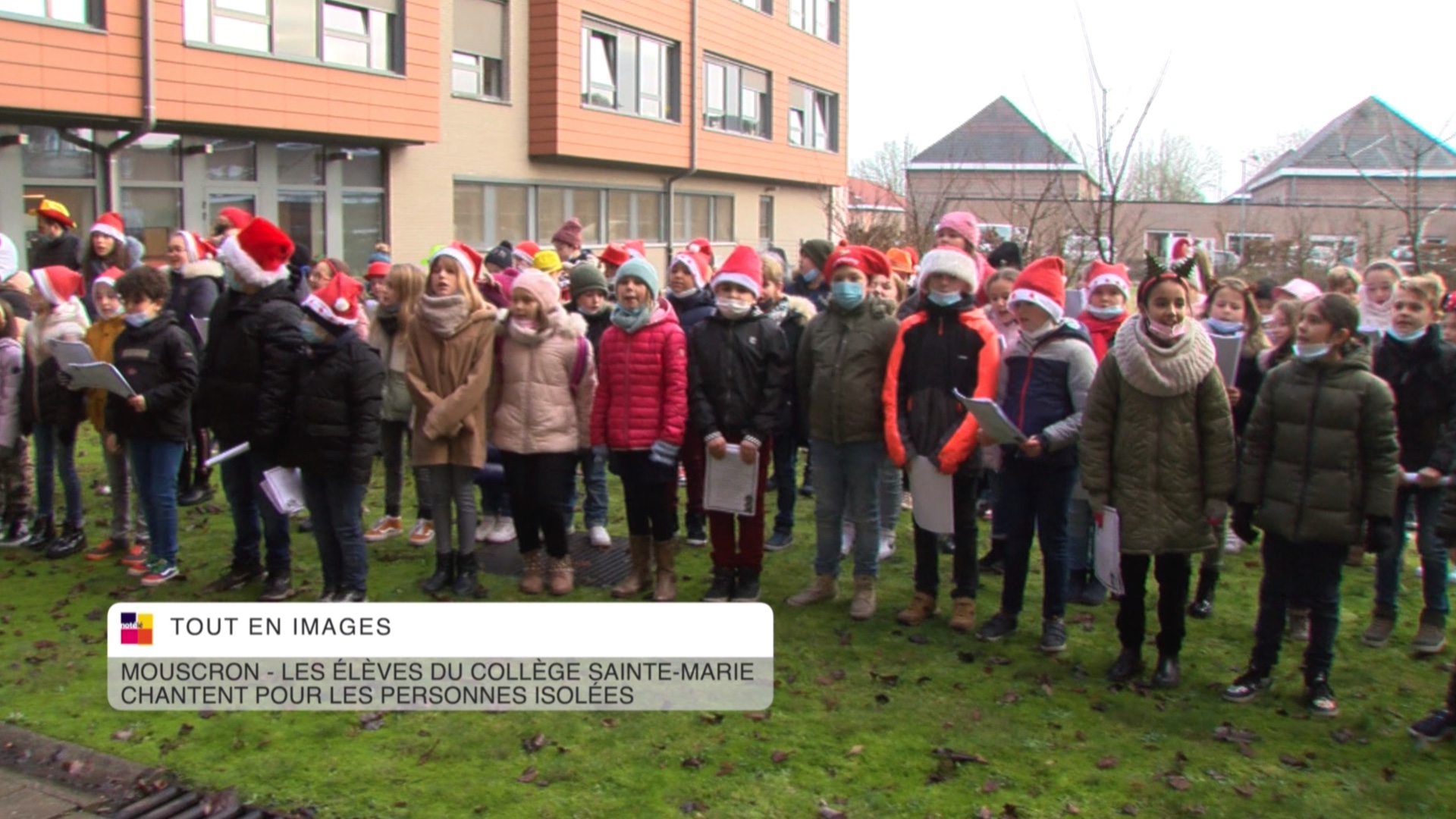 Tout en images: les élèves du collège Sainte-Marie de Mouscron chantent ...