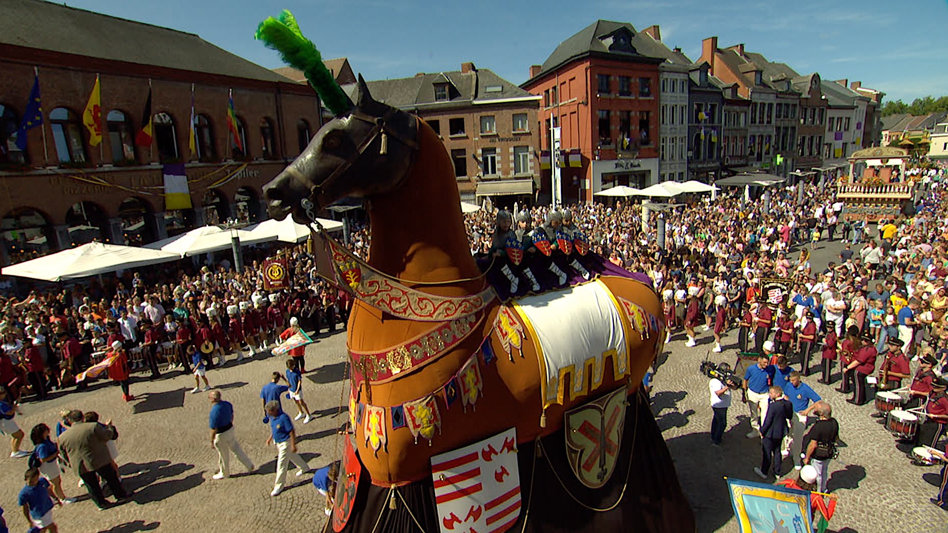 Au coeur du cortège de la Ducasse d'Ath : revivez les festivités de ... Au coeur du cortège de la Ducasse d'Ath : revivez les festivités de ...