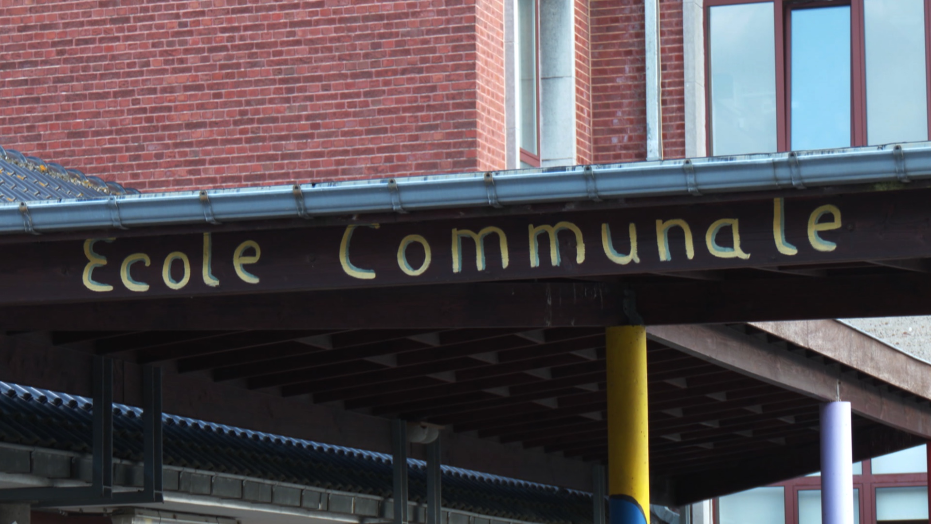 Plusieurs élèves désinscrits de l'école communale de Pecq suite au ... Plusieurs élèves désinscrits de l'école communale de Pecq suite au ...