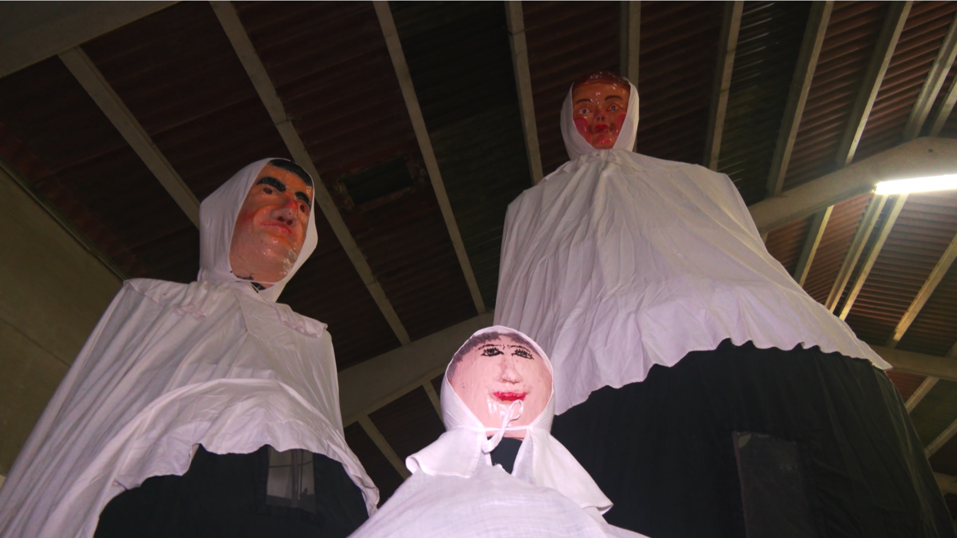 La fête approche, les Mountches de Warneton mettent leur capuchon