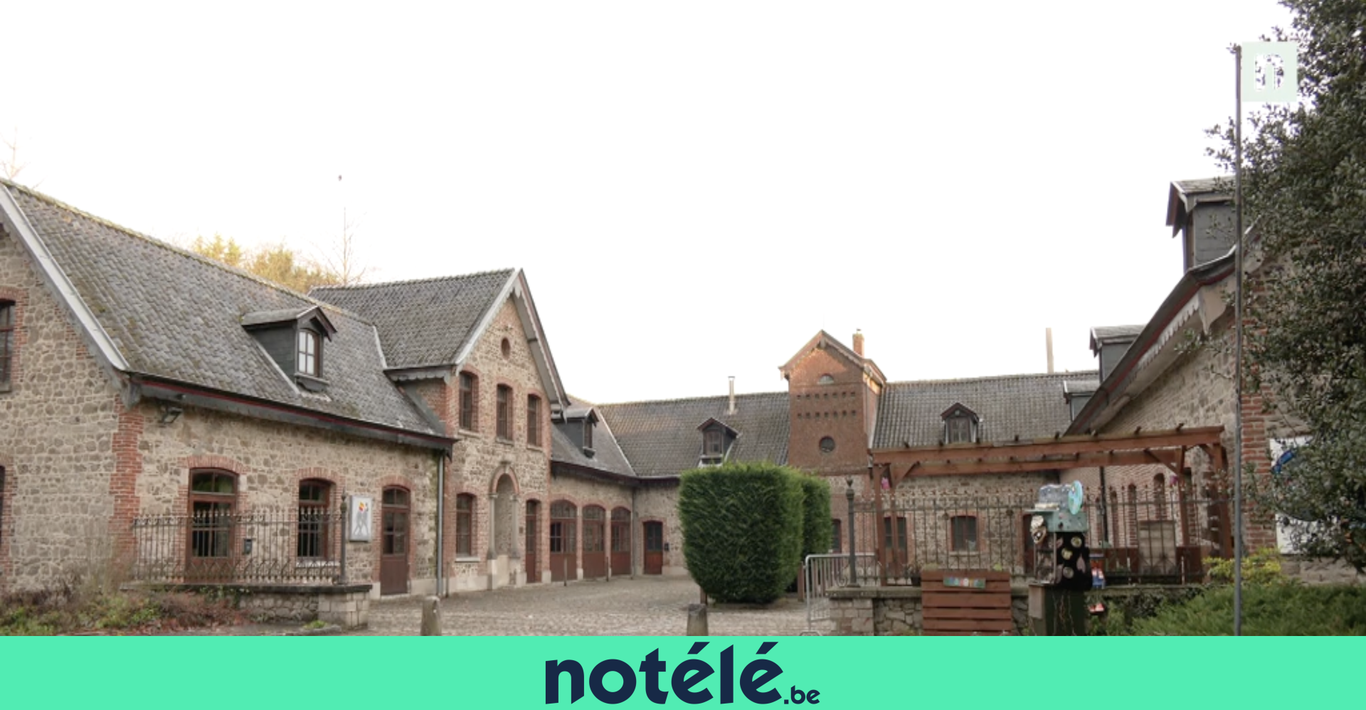 Rénovation des écuries du parc à Brugelette : l’architecte jette l’éponge