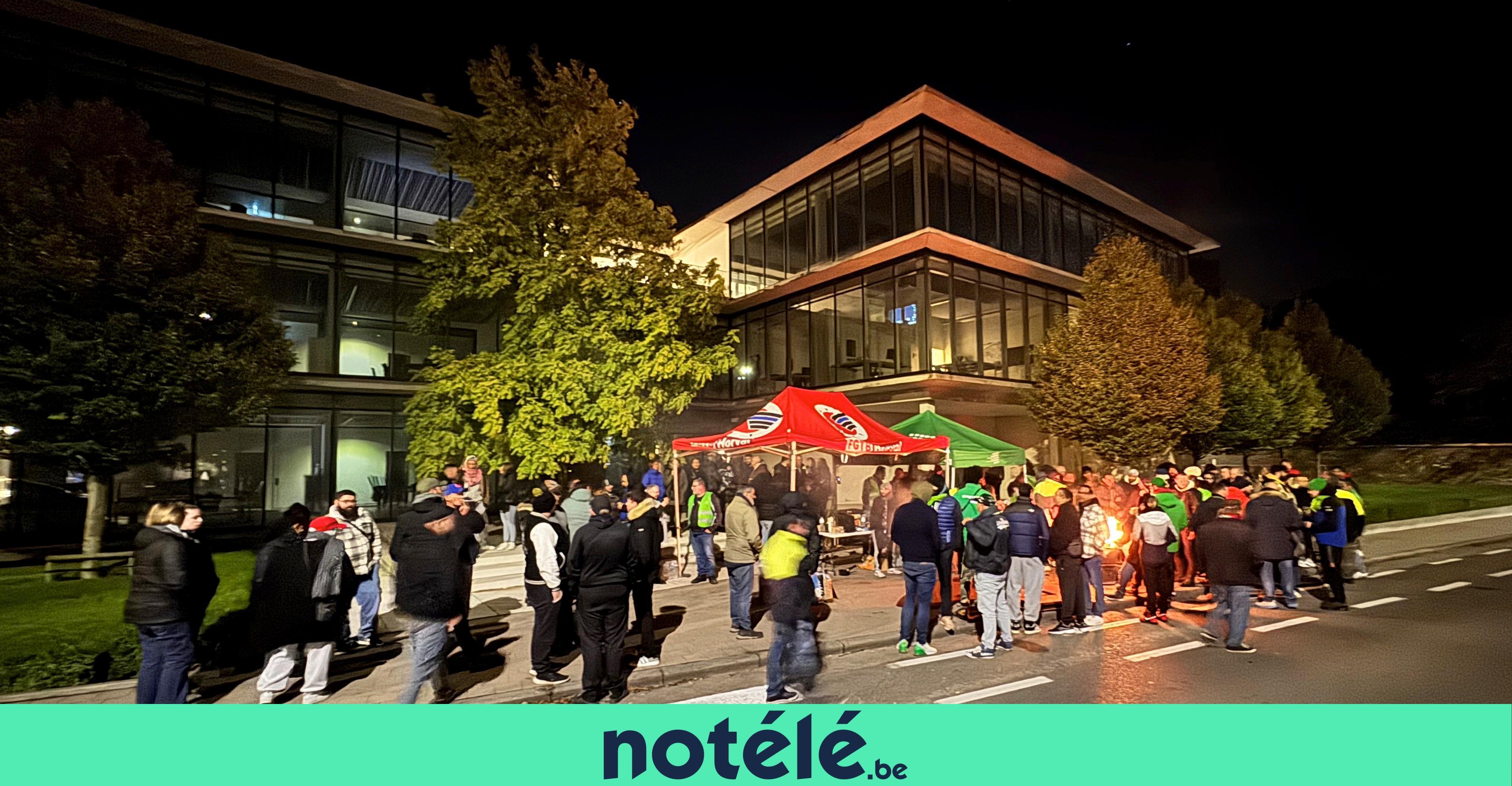 Grève et blocage à Warneton : les travailleurs de Clarebout réclament ...