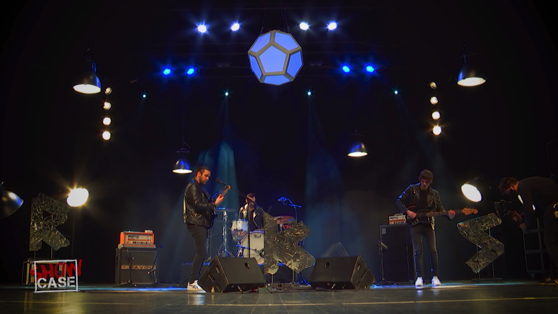 Showcase - The Rackers