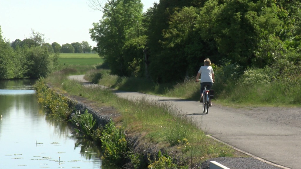 Un topoguide sur la vallée de la Dendre pour découvrir la nature mais ... Un topoguide sur la vallée de la Dendre pour découvrir la nature mais ...
